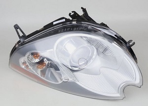Jagbits Jaguar Parts: USED HEADLAMP HID, RIGHT PASSENGER SIDE C2P21141
